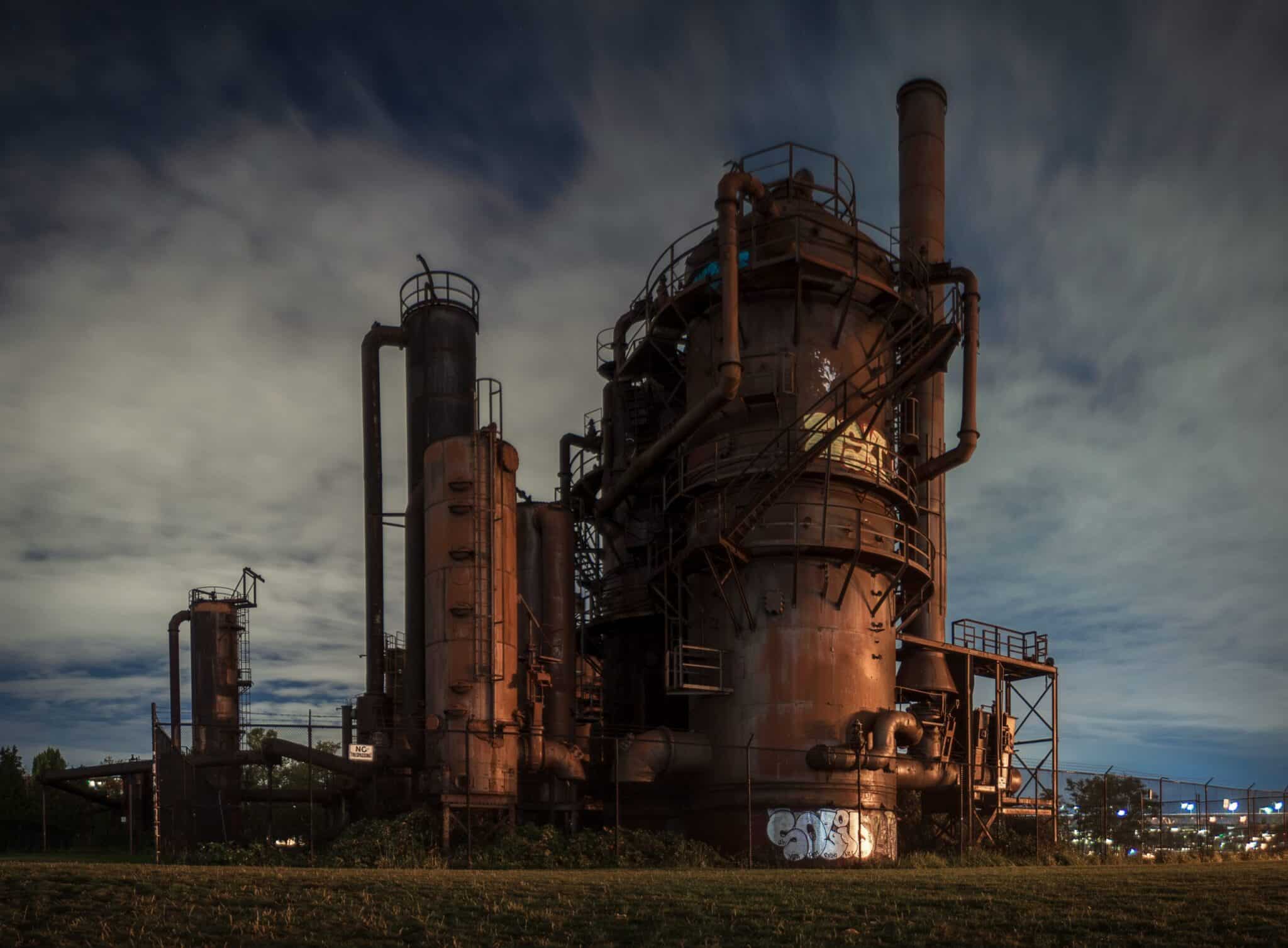 Do Electric Cars Use Oil? A Guide to Electric Vehicles - EV Universe