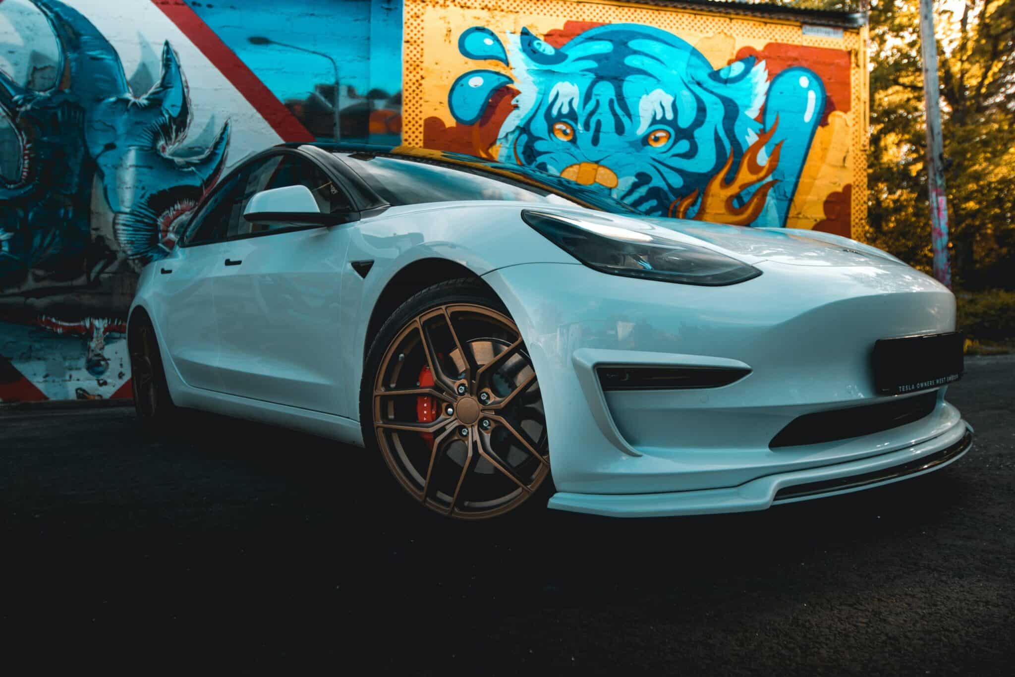 What’s The Difference Between Regular Tires and EV Tires? - EV Universe